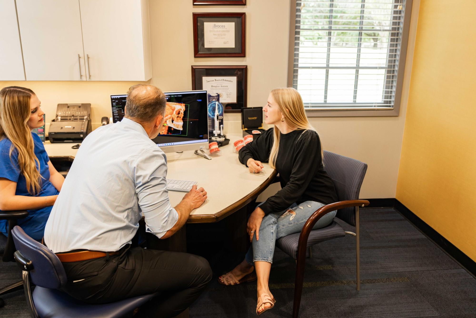 Why is It Important to Use a Retainer After Braces? | Jensen ...